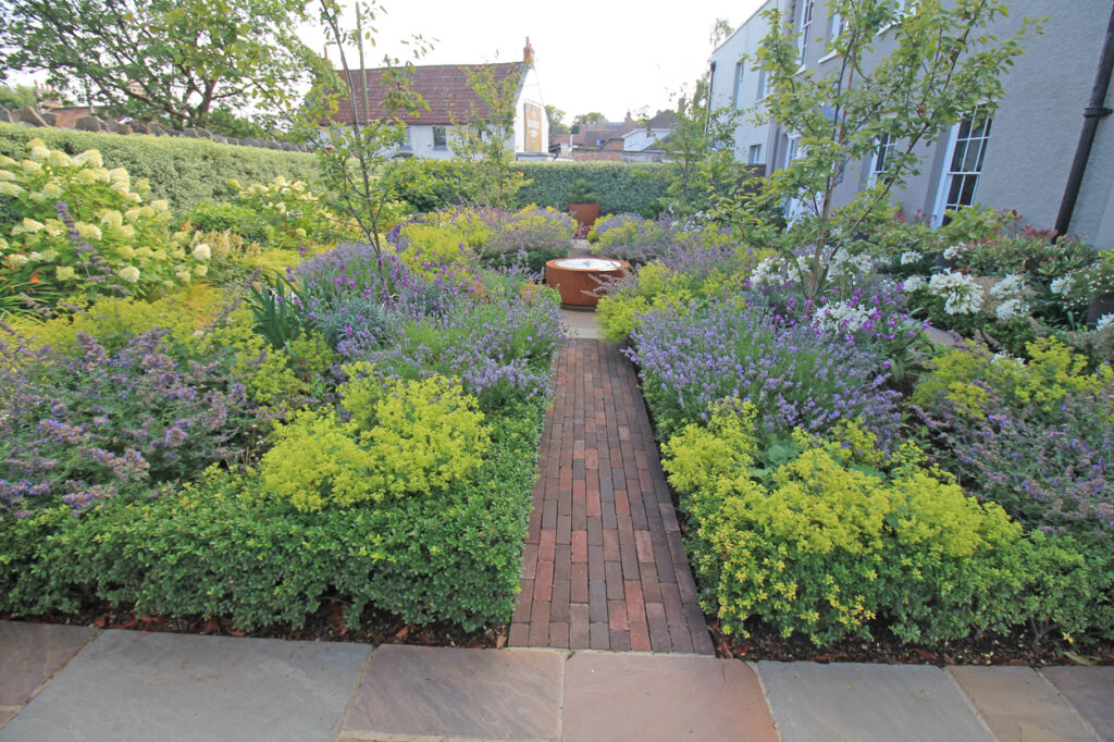 Feature Gardens - Outerspace